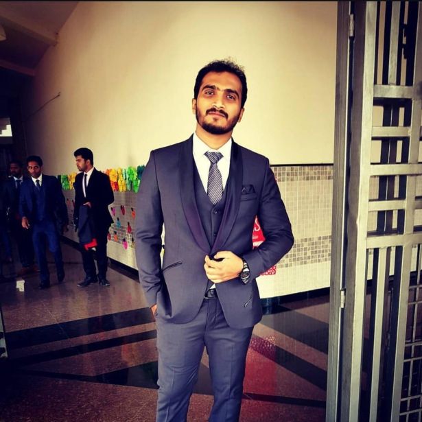 Dr. Pranav AG, MDS – Prosthodontist & Implantologist - Darling Dental Care